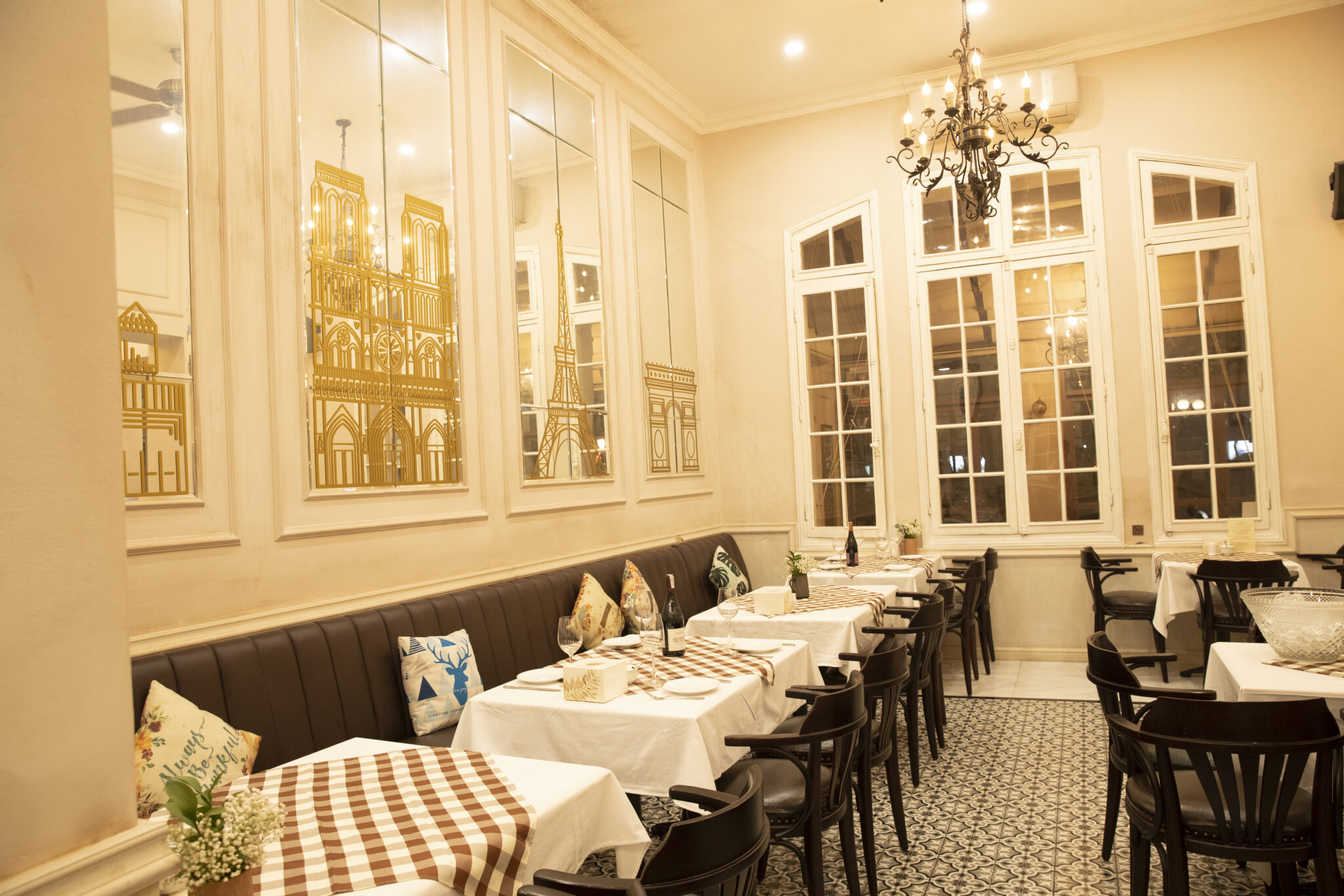 Paris Deli Số 6 Phan Chu Trinh – Bistro Café & Restaurant nổi tiếng từ ...